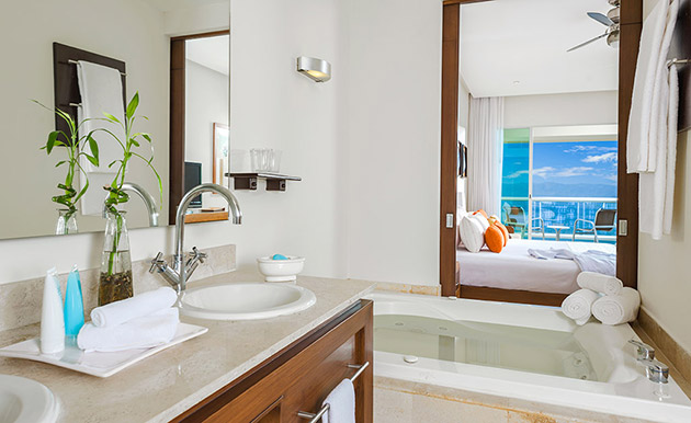 Grand Mayan Accommodations - The GRAND MAYAN, Voted the Best Resorts in ...